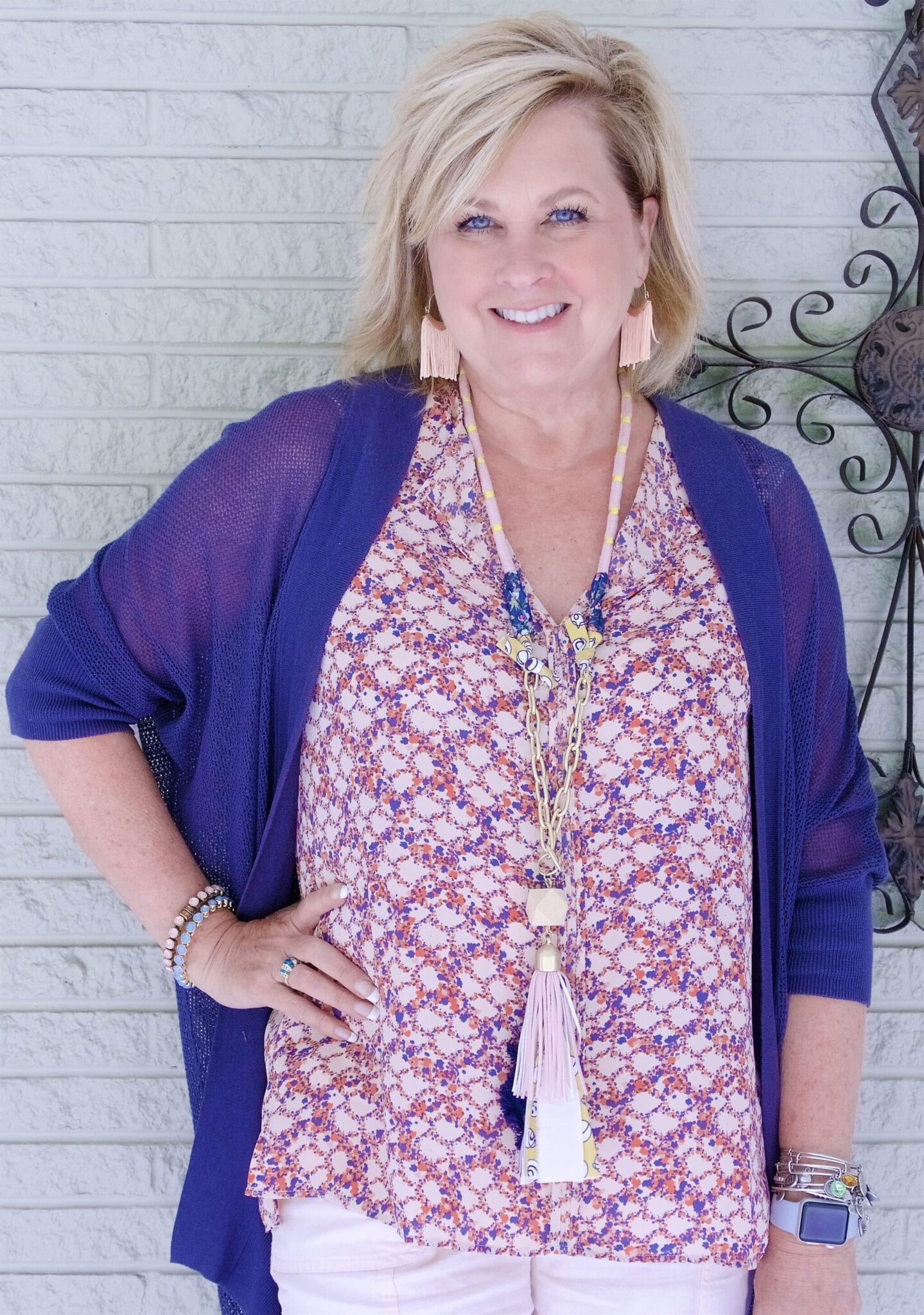 HOW TO STYLE THE SAME BLOUSE AND NOT LOOK THE SAME