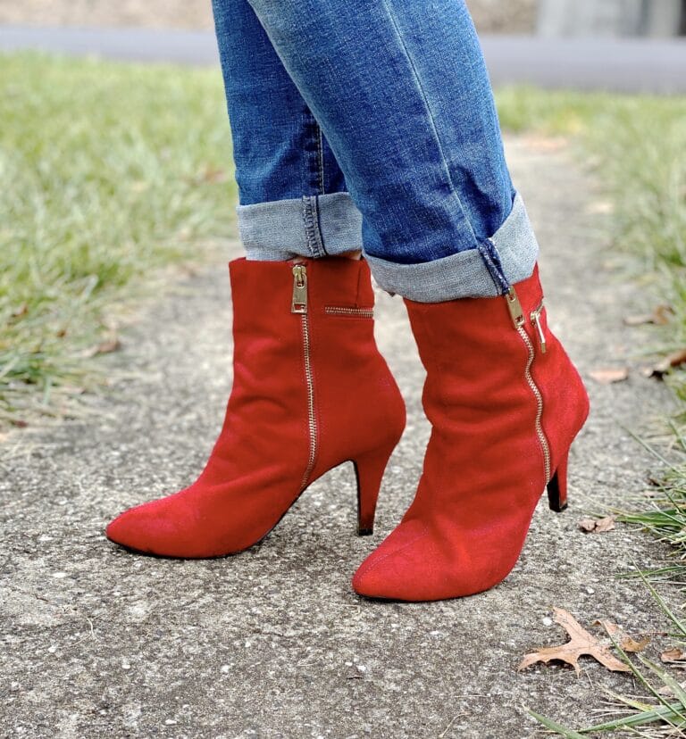 HOW TO WEAR RED BOOTIES FOR THE HOLIDAYS