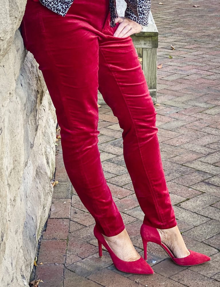HOW TO WEAR SOLID COLORS FOR MORE STYLES