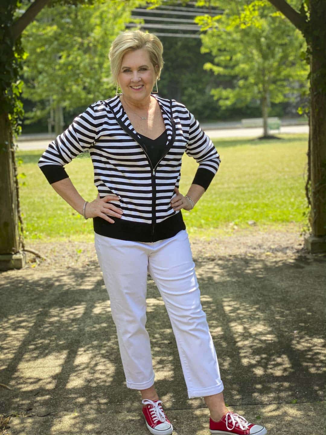 LOOKING SPORTY AND CASUAL OVER 40 FOR SUMMER