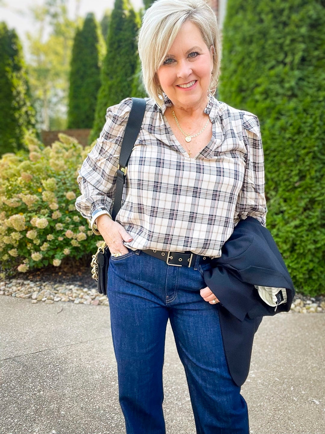5 FALL OUTFITS FROM ONE PAIR OF JEANS