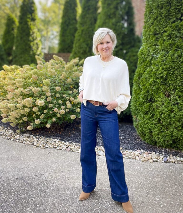 5 FALL OUTFITS FROM ONE PAIR OF JEANS