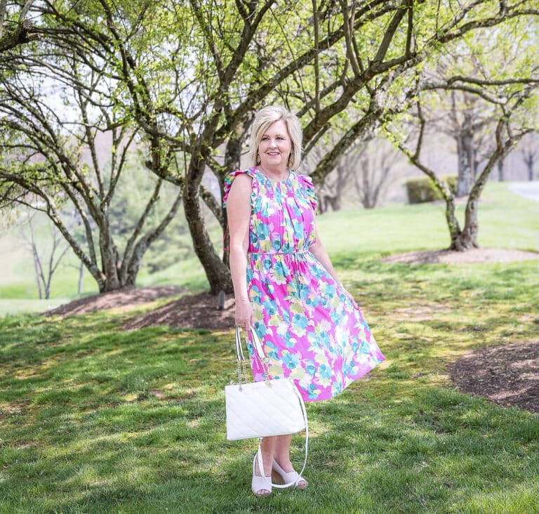Summer Tops and Dresses That Are Bright And Colorful