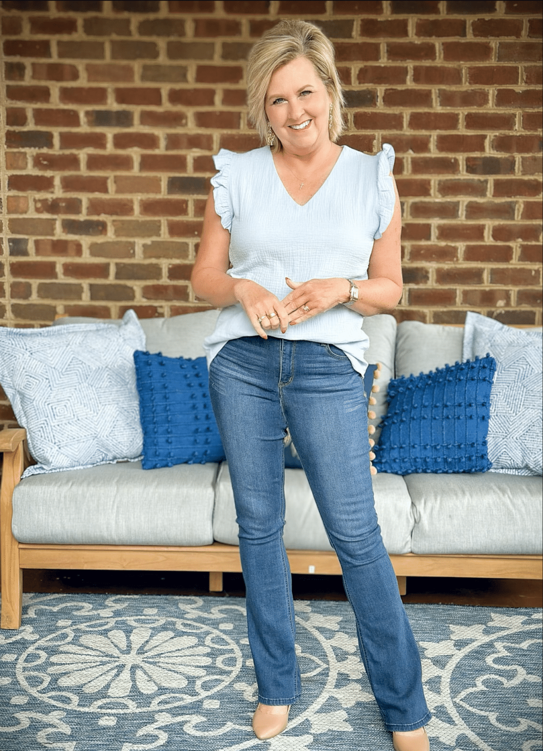 TWO CASUAL WEEKEND OUTFITS THAT ARE COMFORTABLE AND STYLISH - 50 IS NOT ...